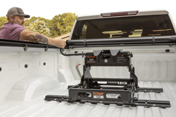 5th Wheel Hitches in Calgary | Calgary Hitch Shop